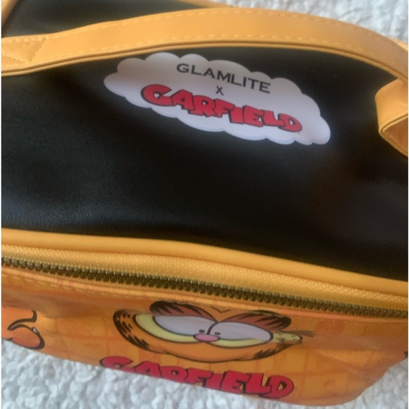 Glamlite | Bags | Glamlite X Garfield Makeup Cosmetics Brush Bag Train ...